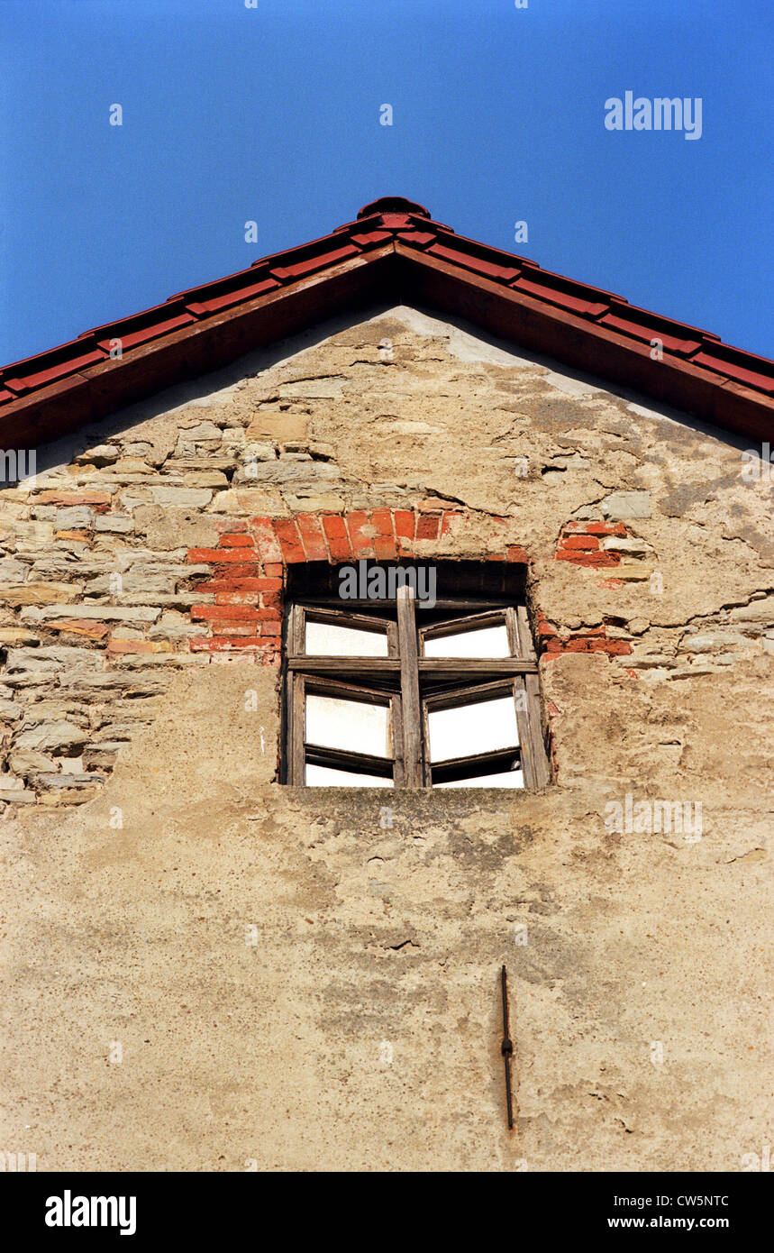 Gable window of a country house Stock Photo - Alamy