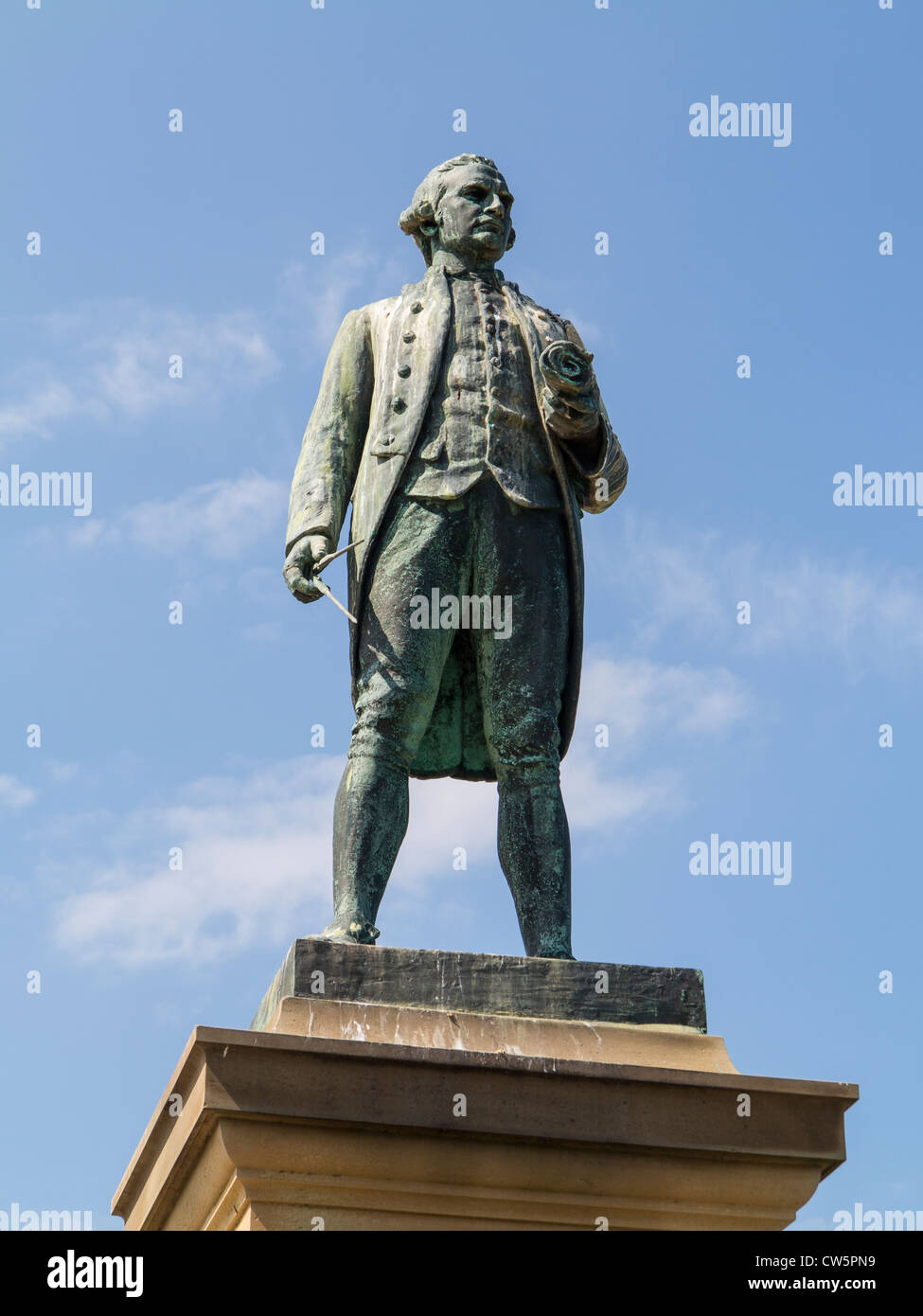 Captain cook statue australia hi-res stock photography and images - Alamy