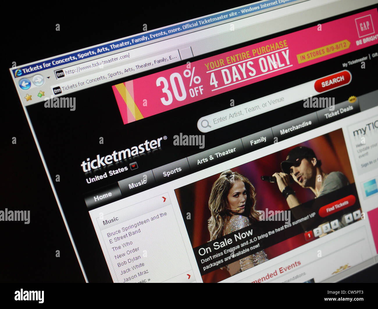 Online ticketing hi-res stock photography and images - Alamy