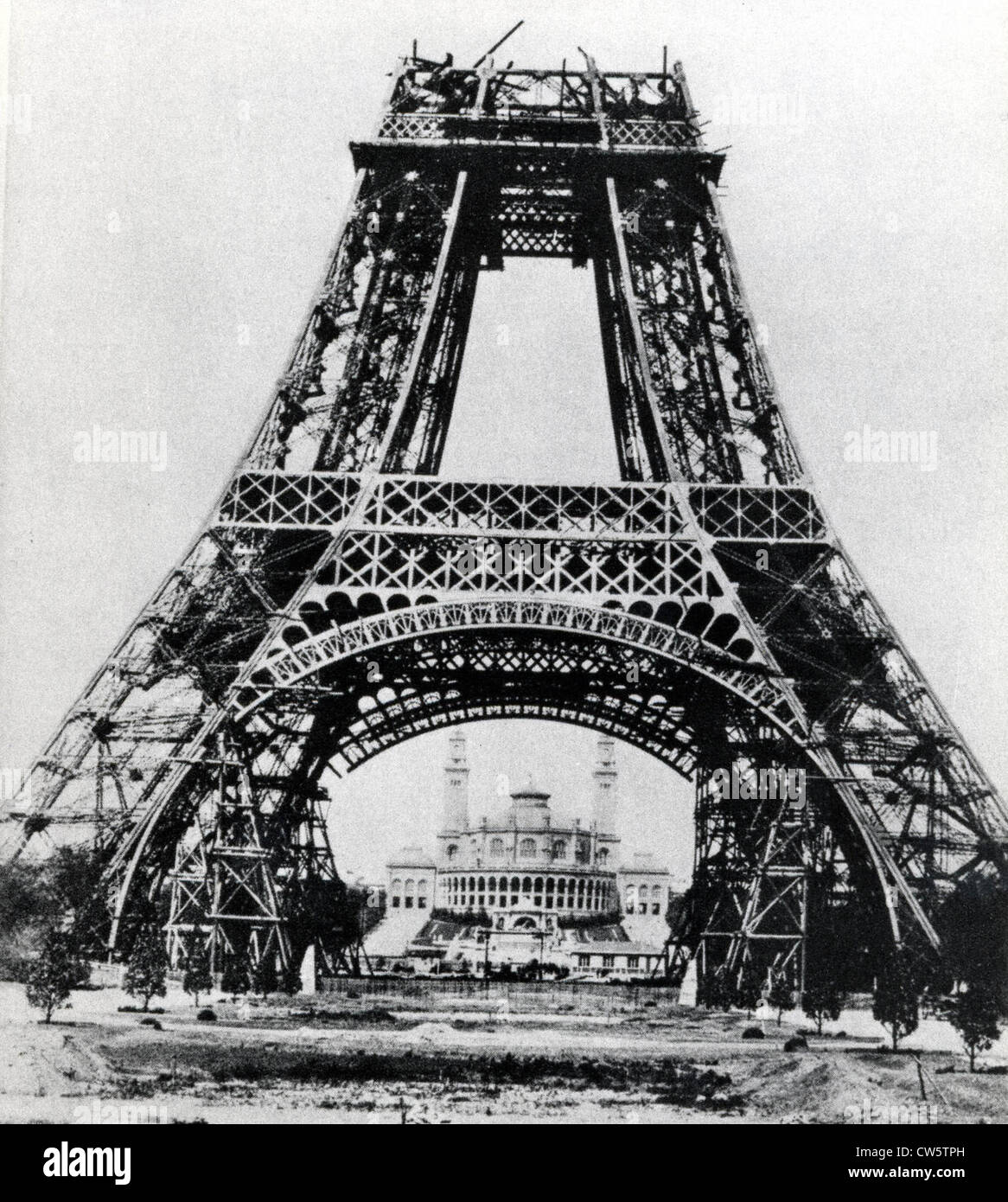 Eiffel tower construction hi-res stock photography and images - Alamy