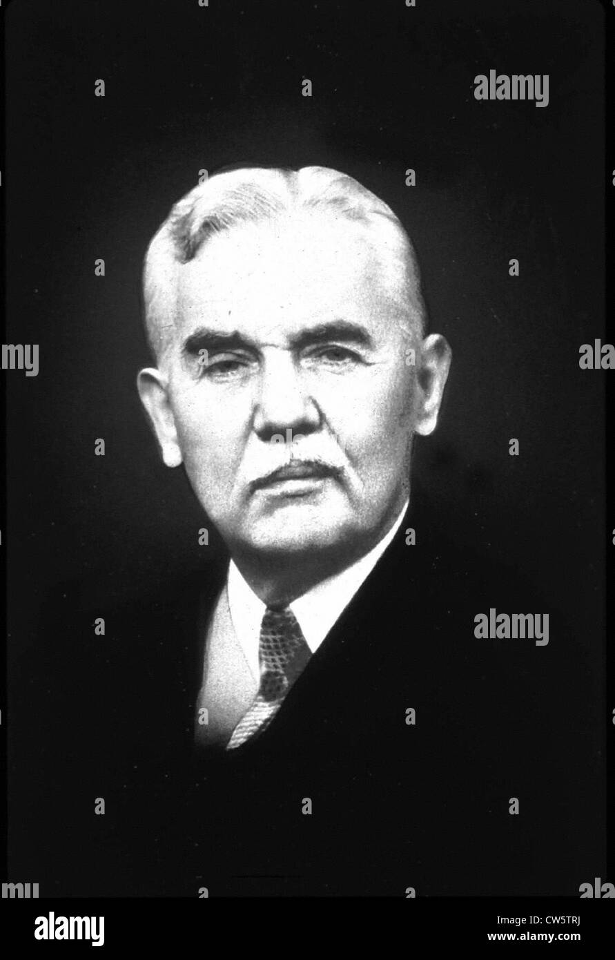 Georges claude 1870 1960 inventor of a process of liquifying air hi-res ...