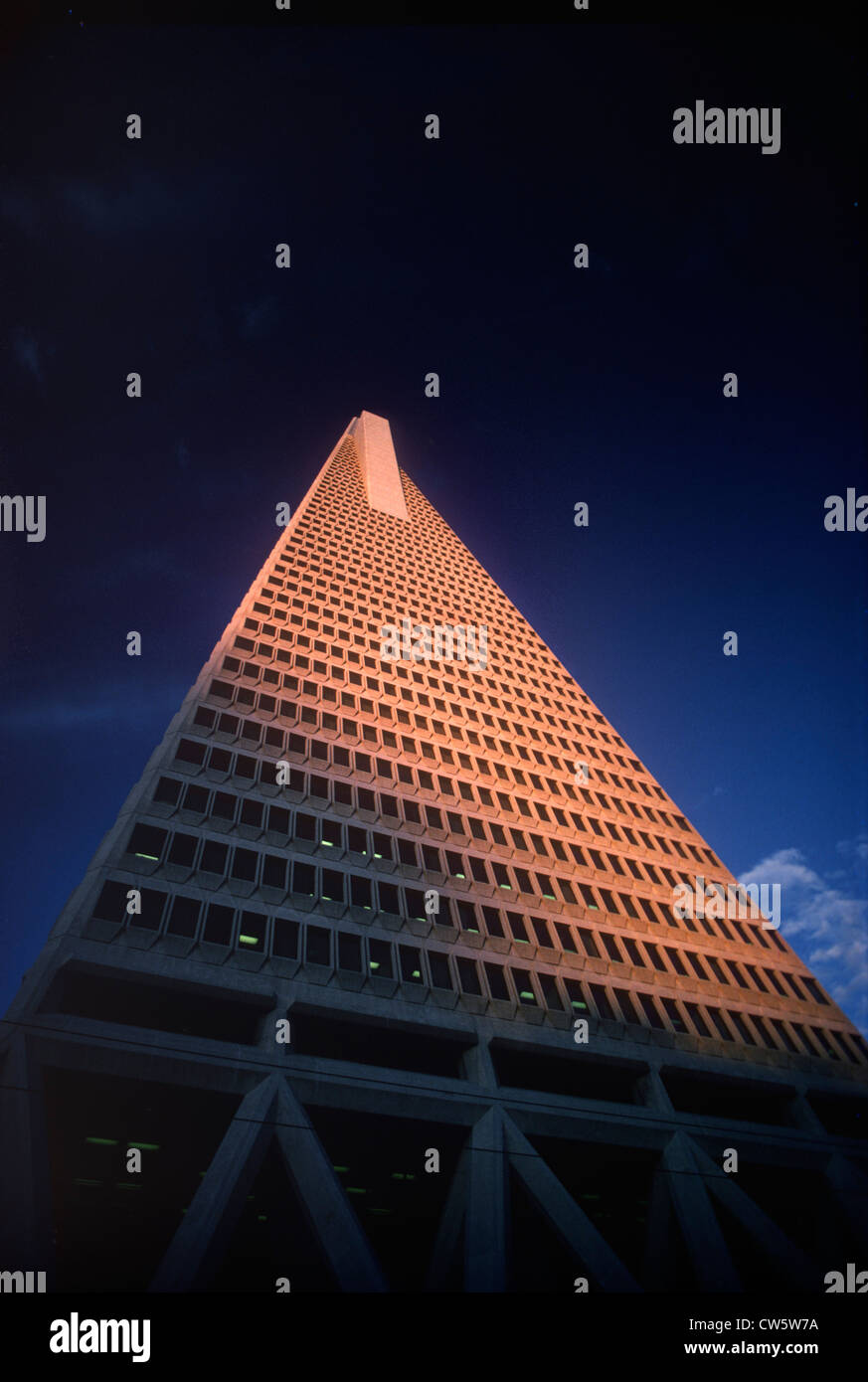 The Transamerica Pyramid is the tallest skyscraper in the San Francisco ...