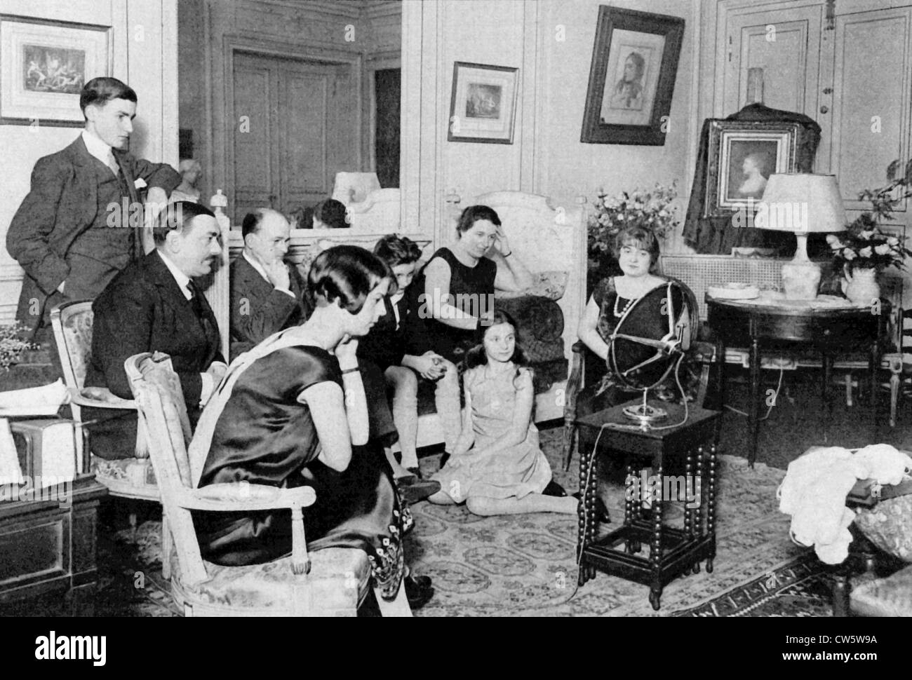 Radio Days Cast