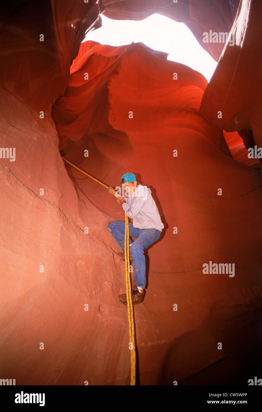 Rope repel hi-res stock photography and images - Alamy