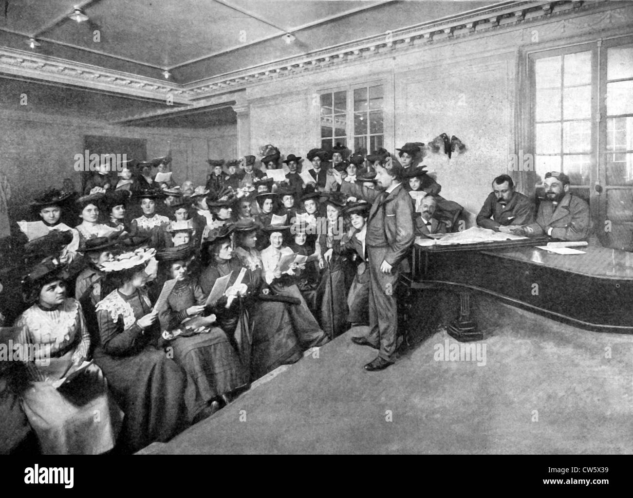 In Paris, the Conservatoire of Mimi Pinson, 1902 Stock Photo - Alamy
