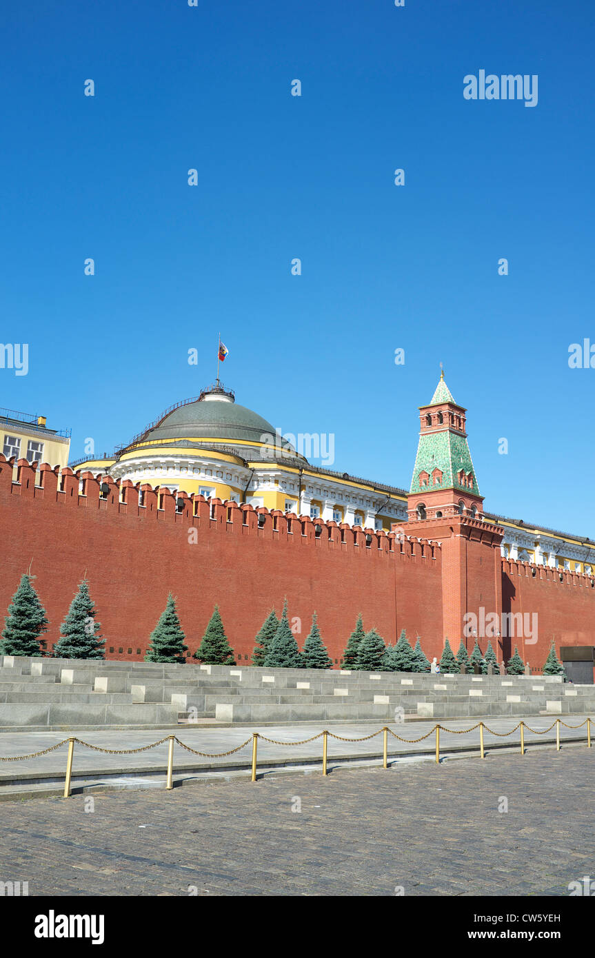 Visiting wall hi-res stock photography and images - Alamy