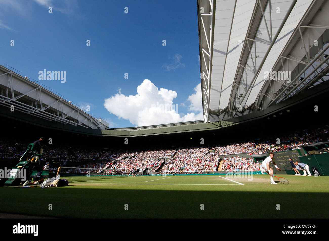 Centre Court roof at Wimbledon Stock Photo - Alamy