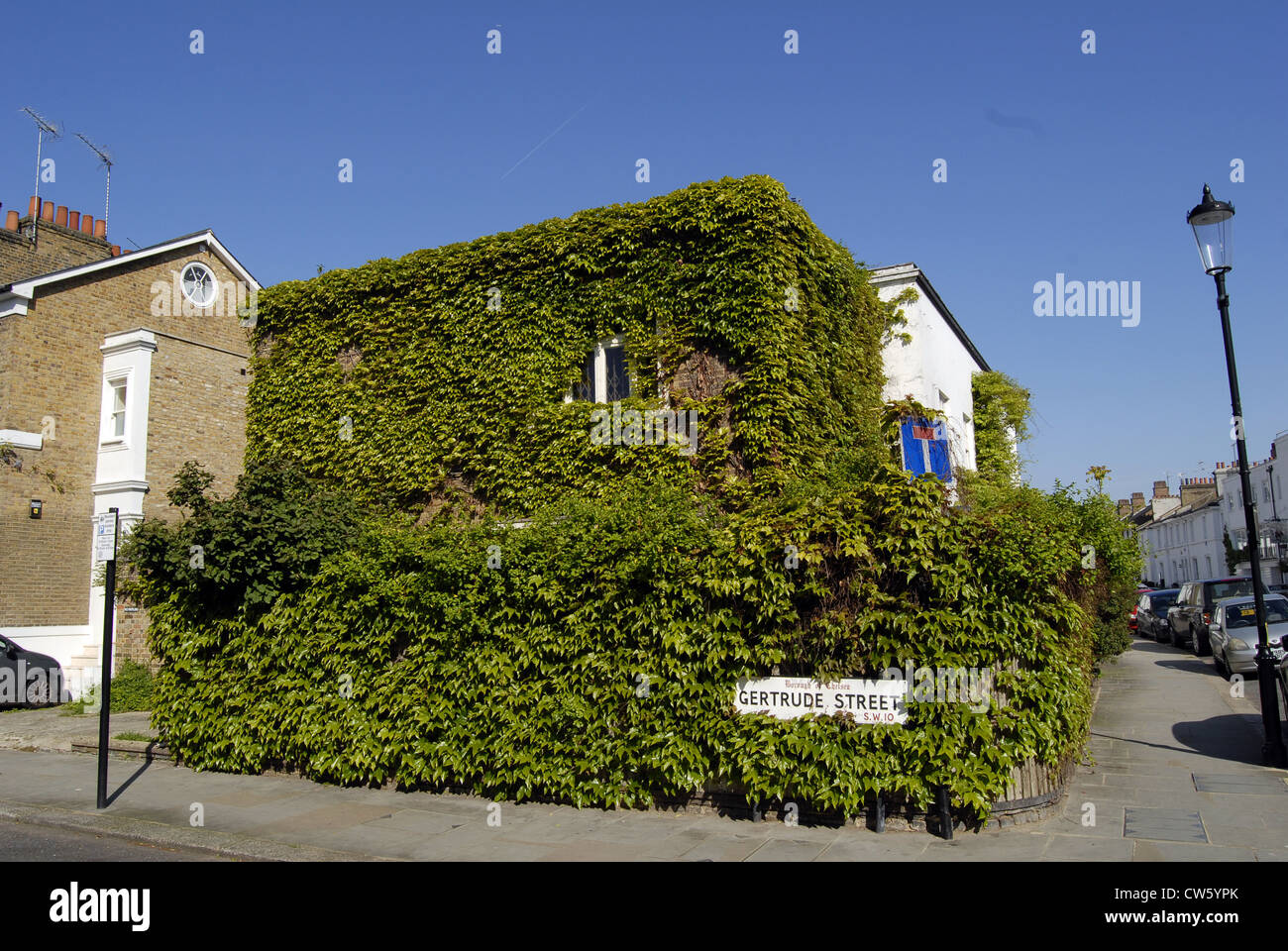 Homes in Tooting Broadway Stock Photo - Alamy