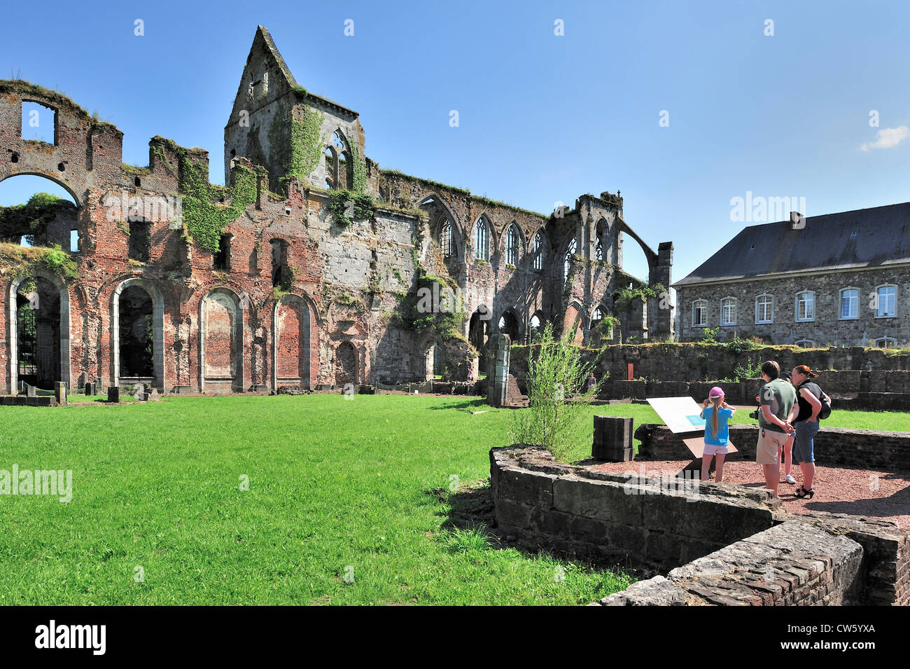 Reading abbey hi-res stock photography and images - Alamy