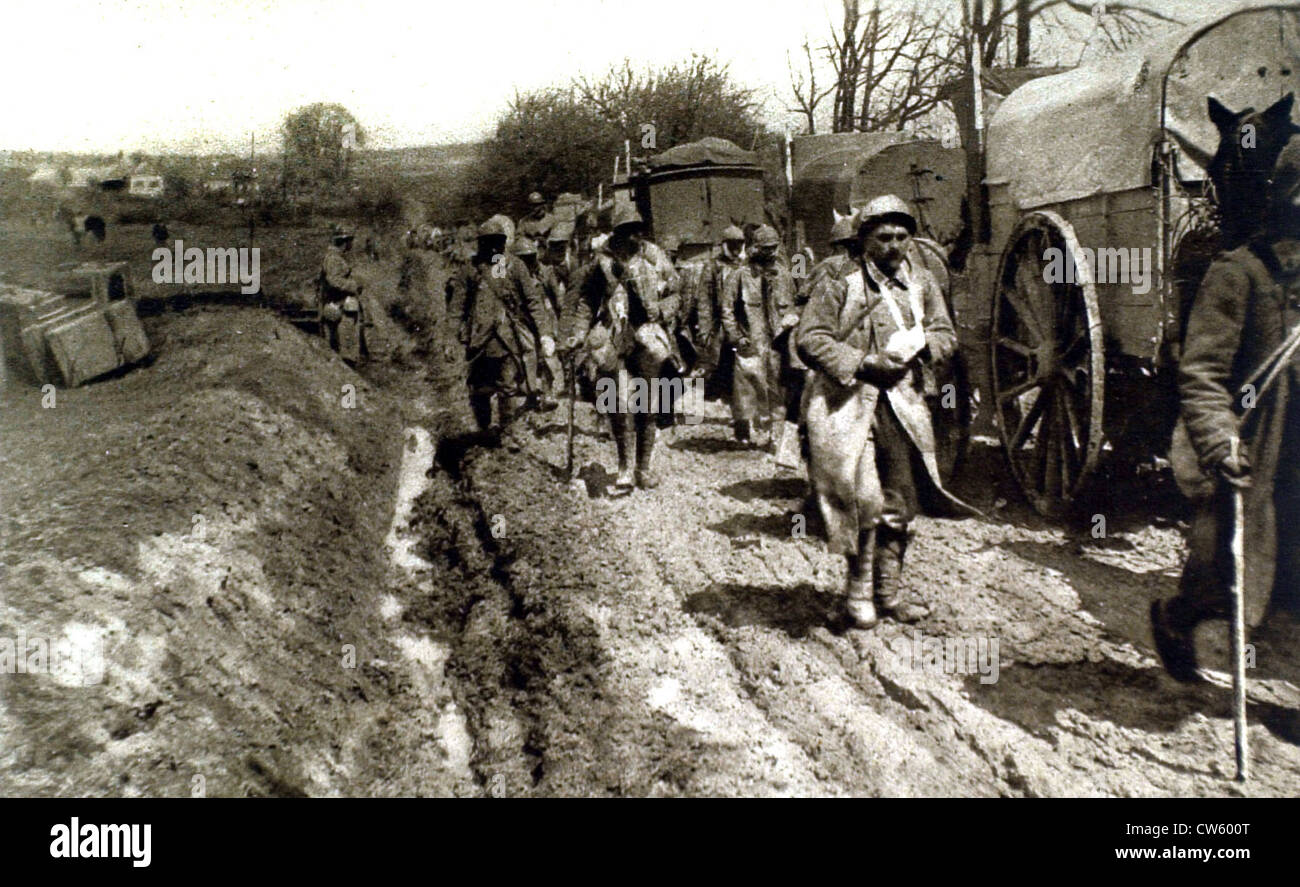 Wounded french soldiers hi-res stock photography and images - Alamy