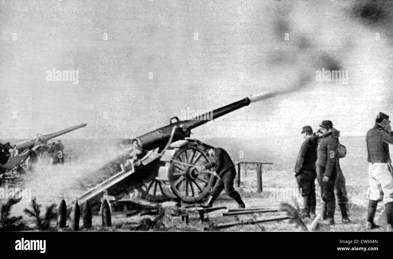 155 mm gun hi-res stock photography and images - Alamy