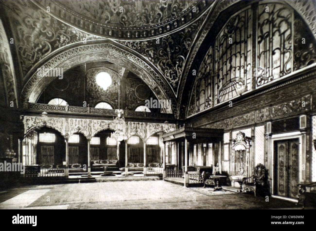 The palace of the Sultans in Constantinople (1930 Stock Photo - Alamy