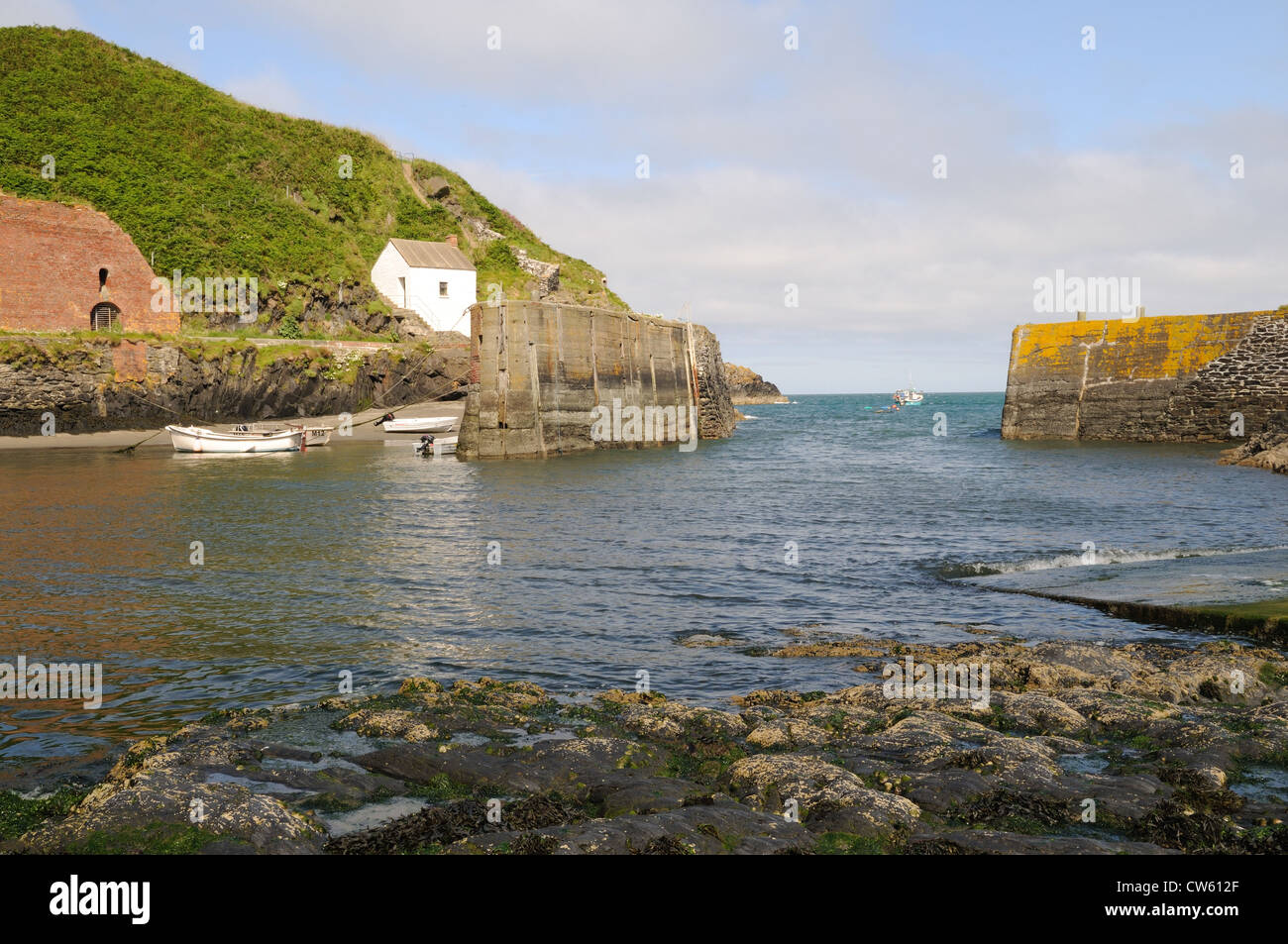 Porthgain High Resolution Stock Photography and Images - Alamy