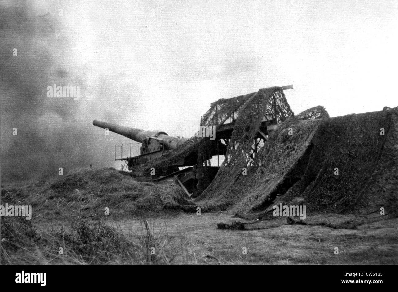 Ww1 artillery gun hi-res stock photography and images - Alamy
