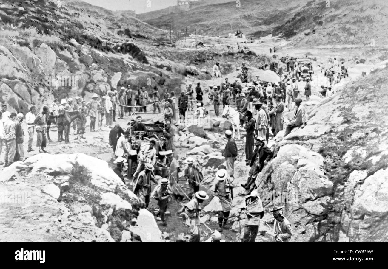 Peking paris 1907 hi-res stock photography and images - Alamy