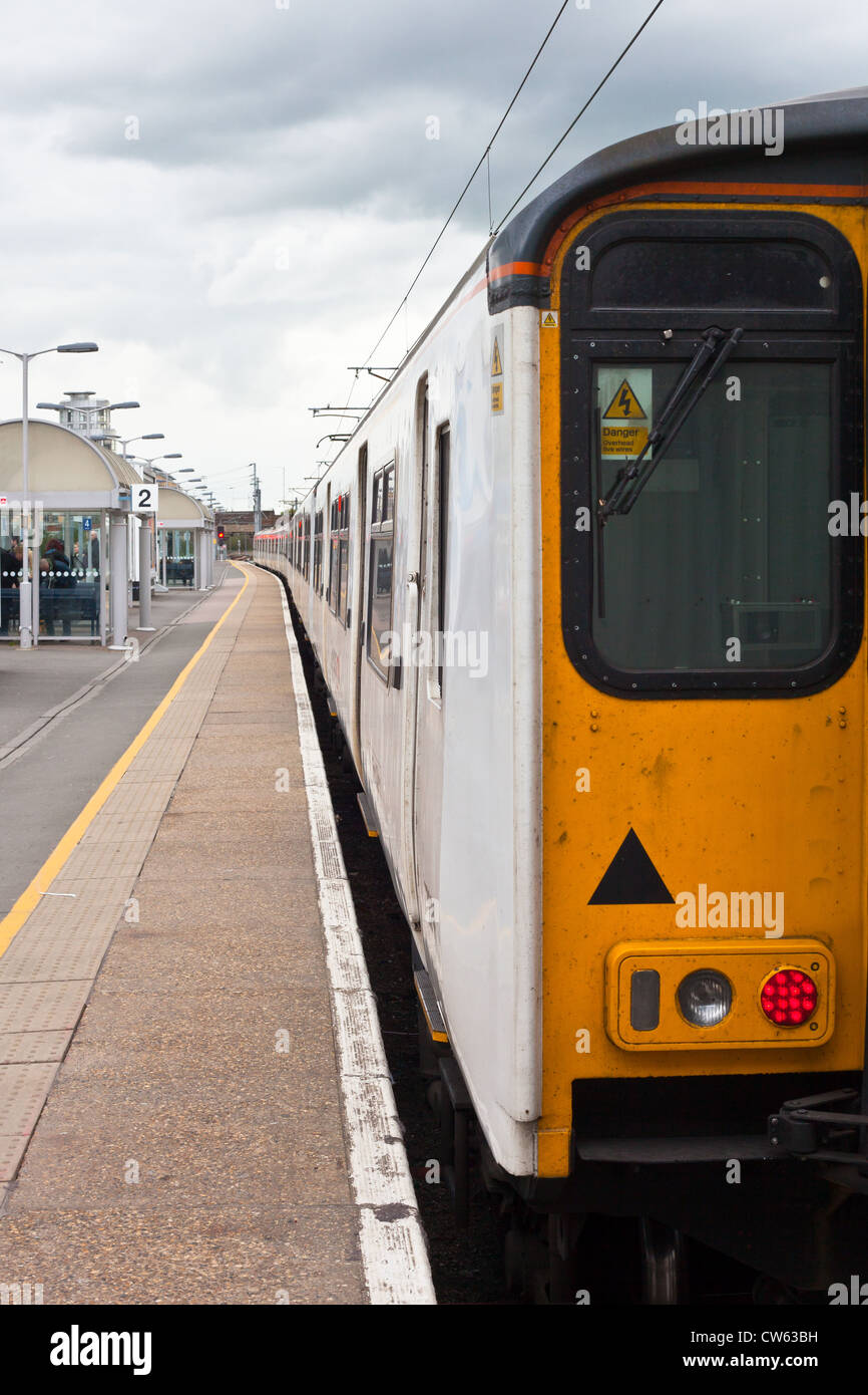 A long commuter train parked at Cambridge railway station, UK Stock ...