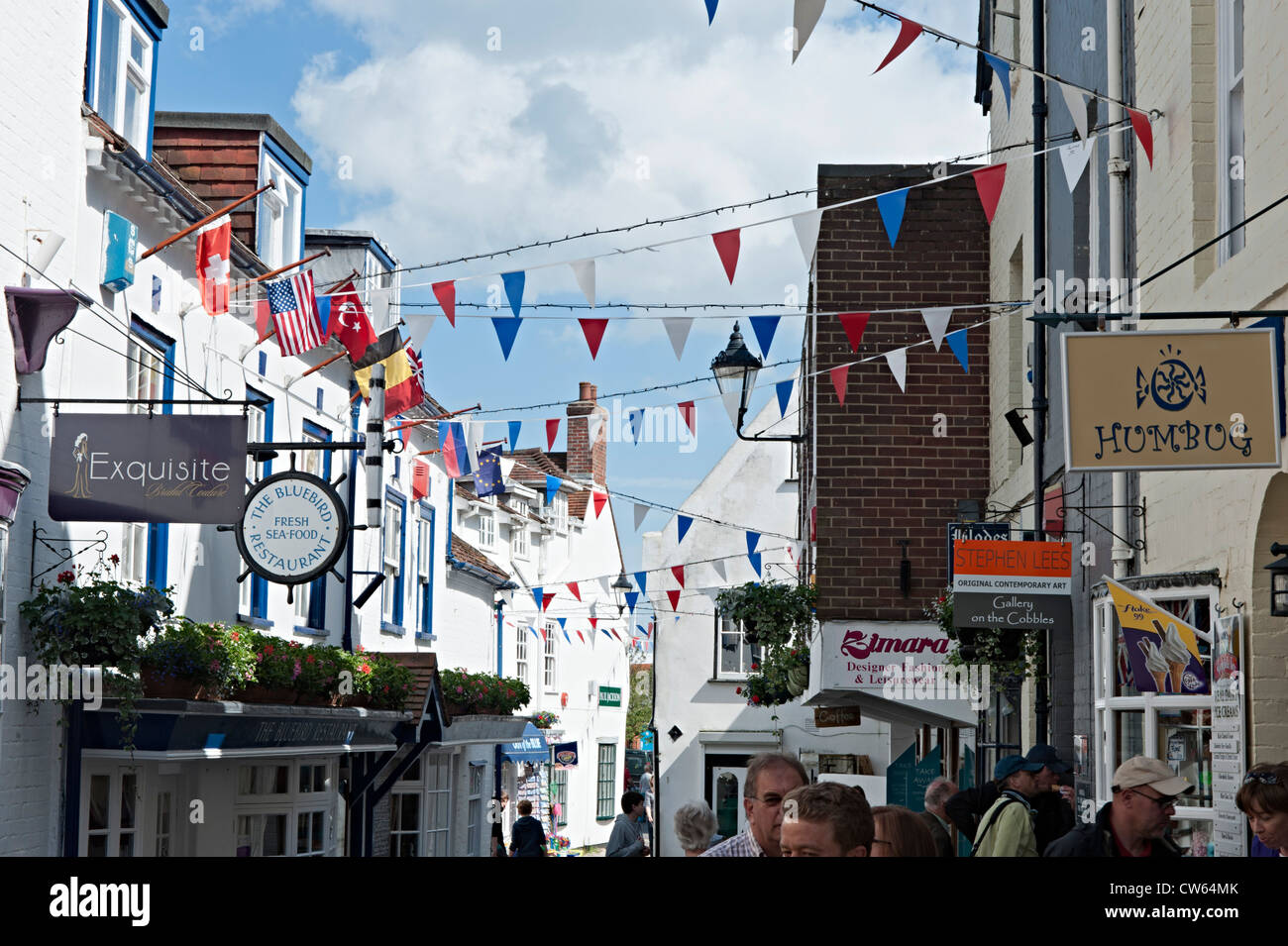 lymington cobbled harbour high street old town quay Stock Photo - Alamy