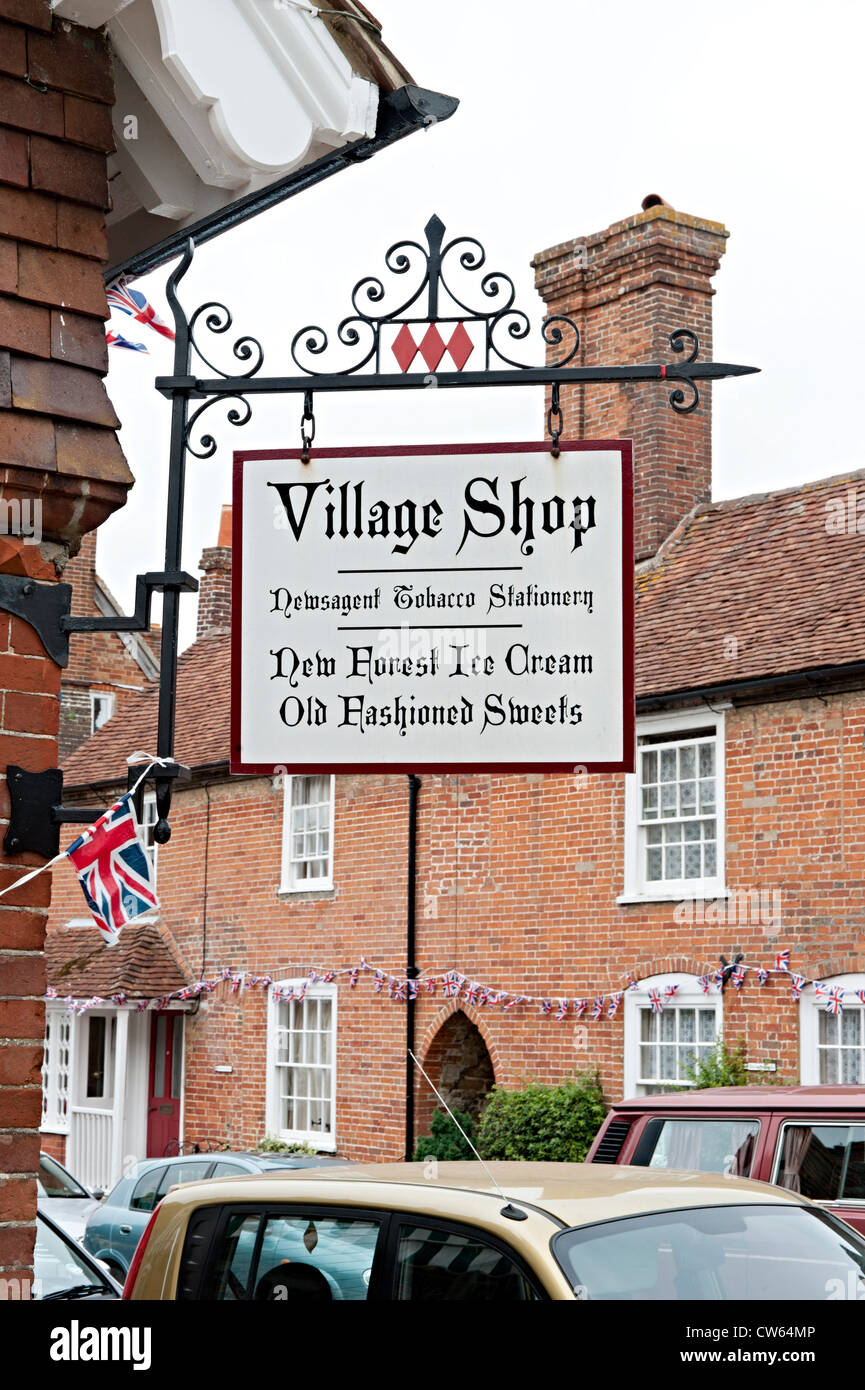 beaulieu new forest high street village shop sign Stock Photo - Alamy