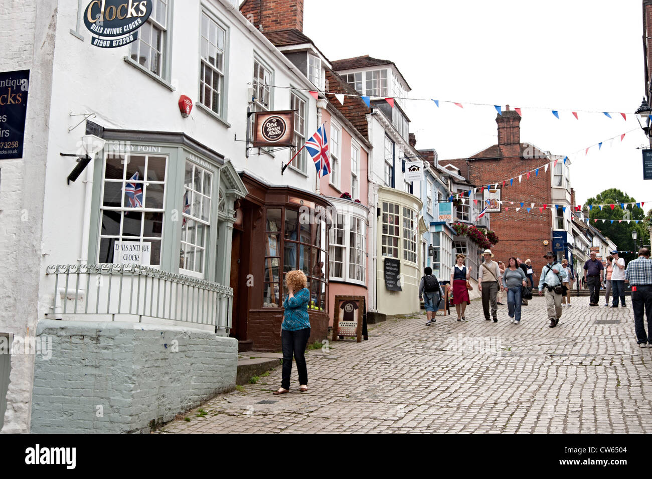 lymington cobbled harbour high street old town quay Stock Photo - Alamy