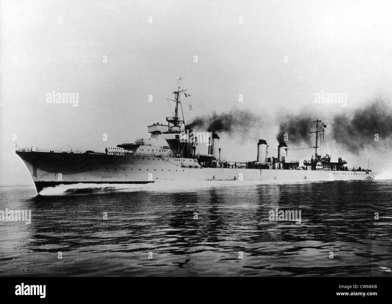 World war ii destroyer hi-res stock photography and images - Alamy