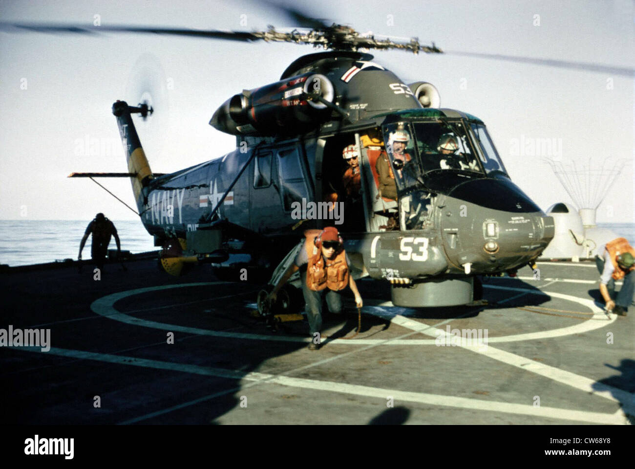 Bell 47 hi-res stock photography and images - Alamy