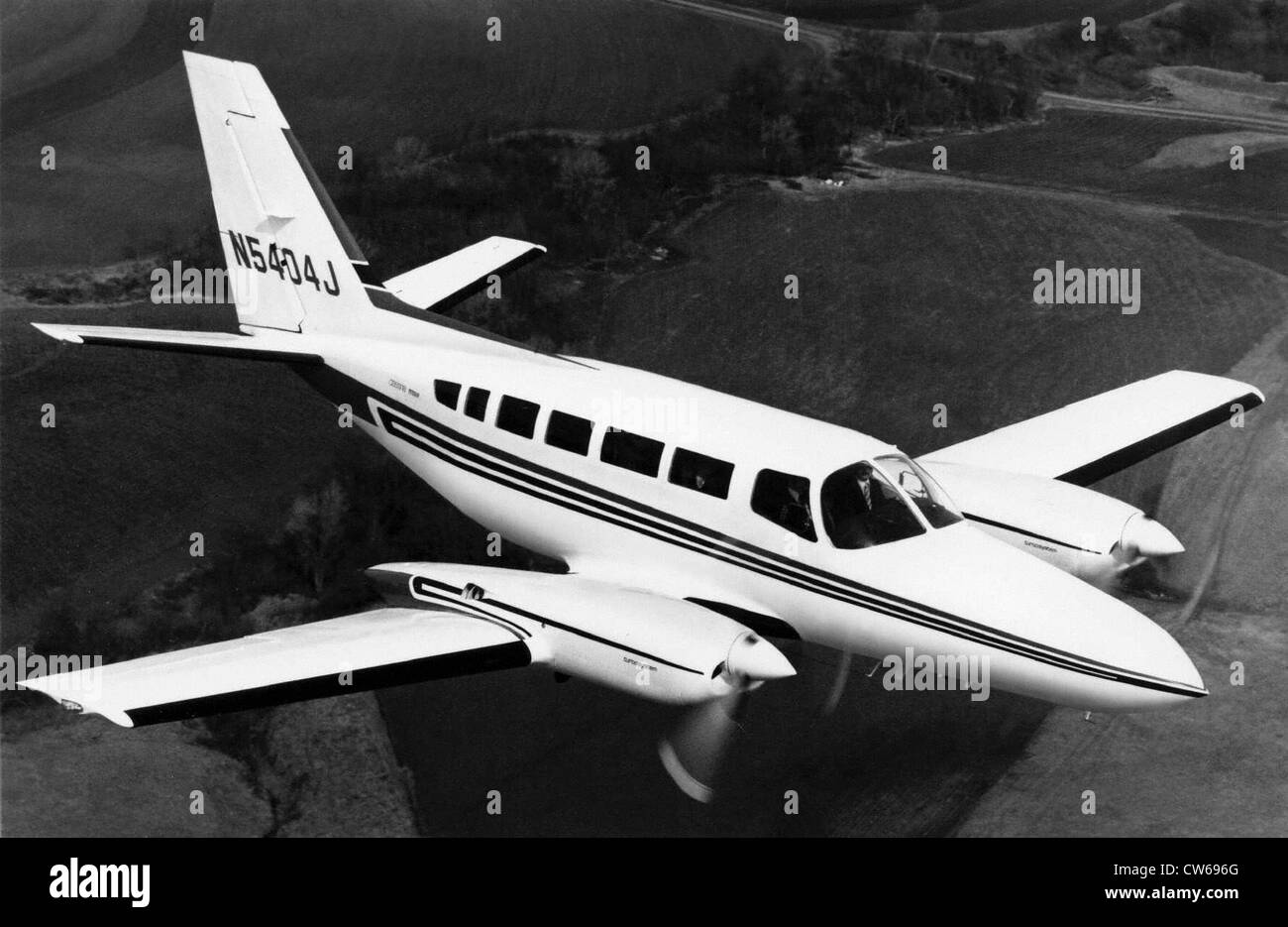 Commuter plane Black and White Stock Photos & Images - Alamy