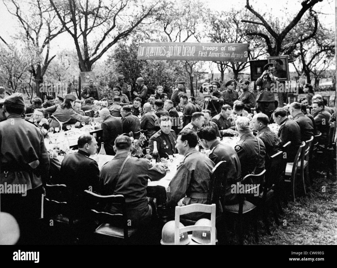 27 april 1945 hi-res stock photography and images - Alamy
