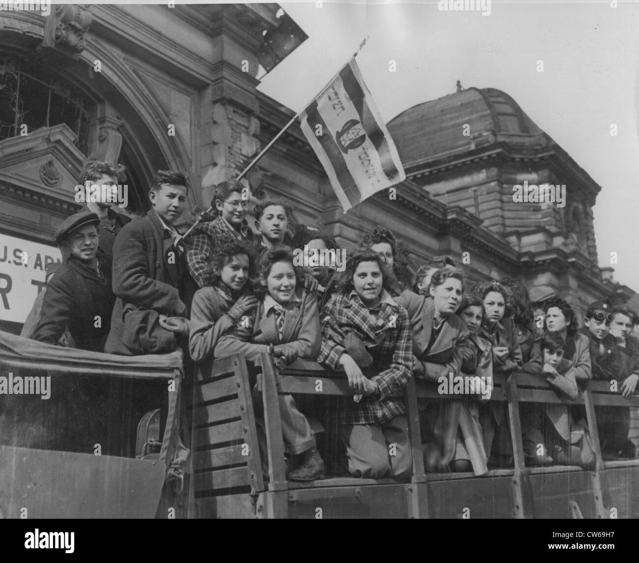 Jewish children world war ii hi-res stock photography and images - Alamy