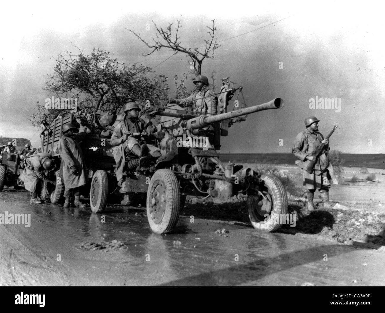 Artillery equipment hi-res stock photography and images - Alamy