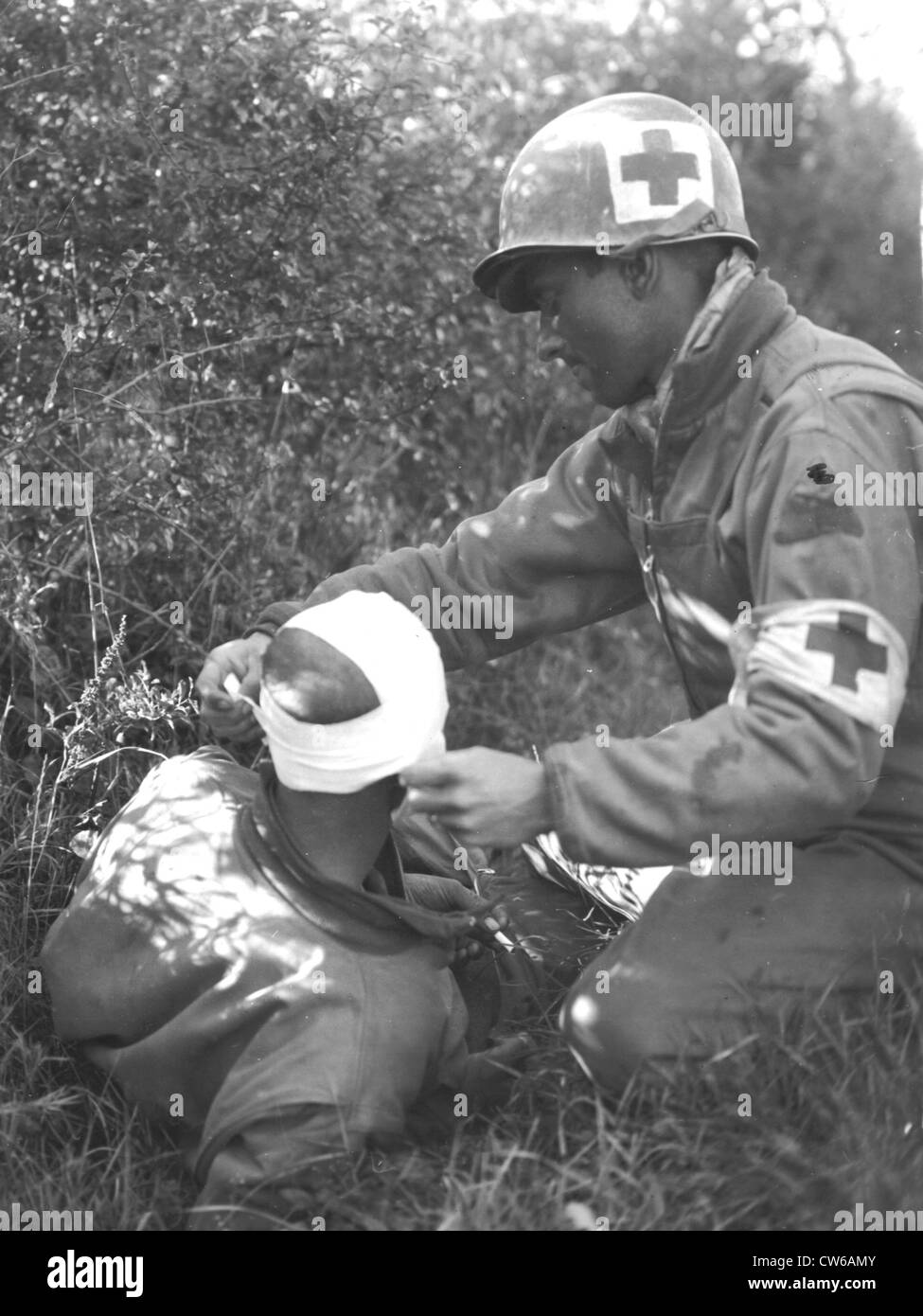 Wounded soldier wwii Black and White Stock Photos & Images - Alamy