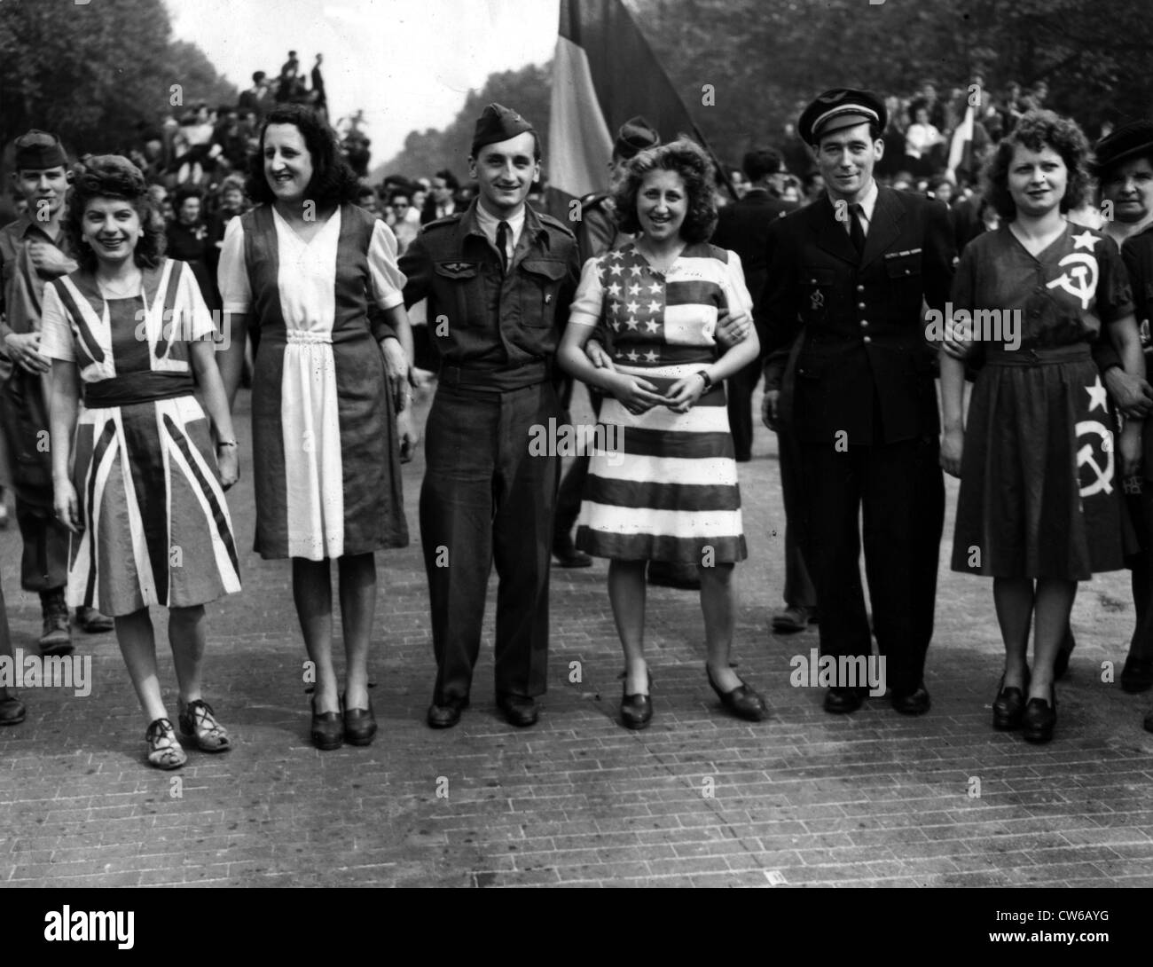 Fraternisation 1945 hi-res stock photography and images - Alamy