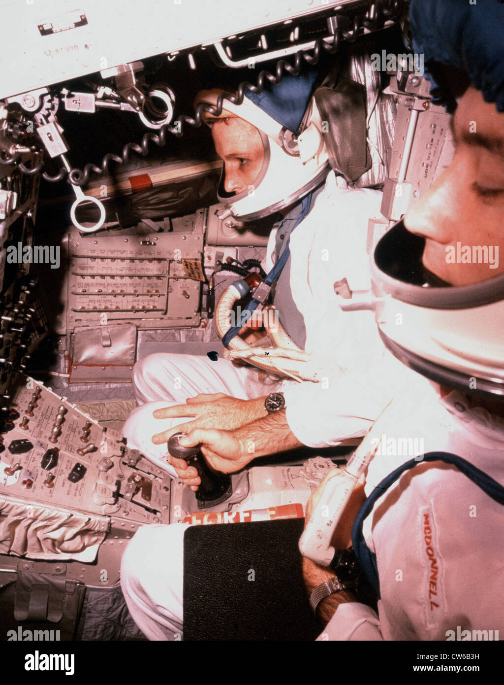 Astronauts training hi-res stock photography and images - Alamy Astronauts training hi-res stock photography and images - Alamy