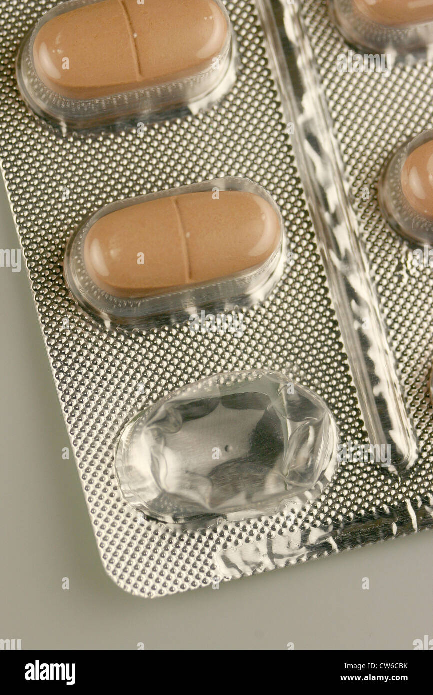 tablets in the packing Stock Photo - Alamy
