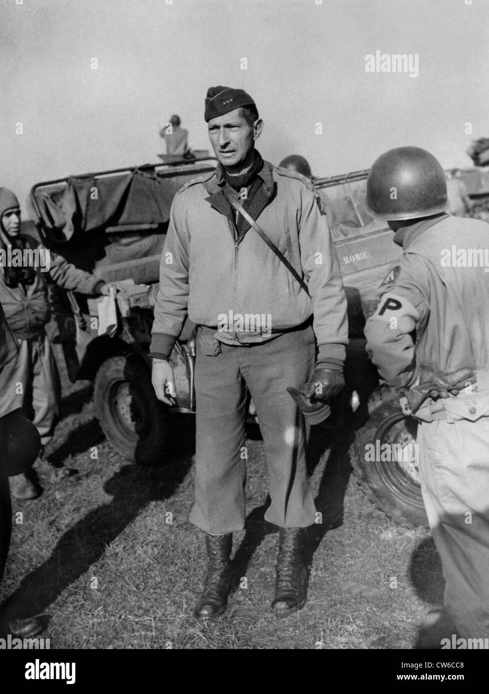 U.S. General Clark arrives on 5th Army beachhead Anzio (Italy), January ...
