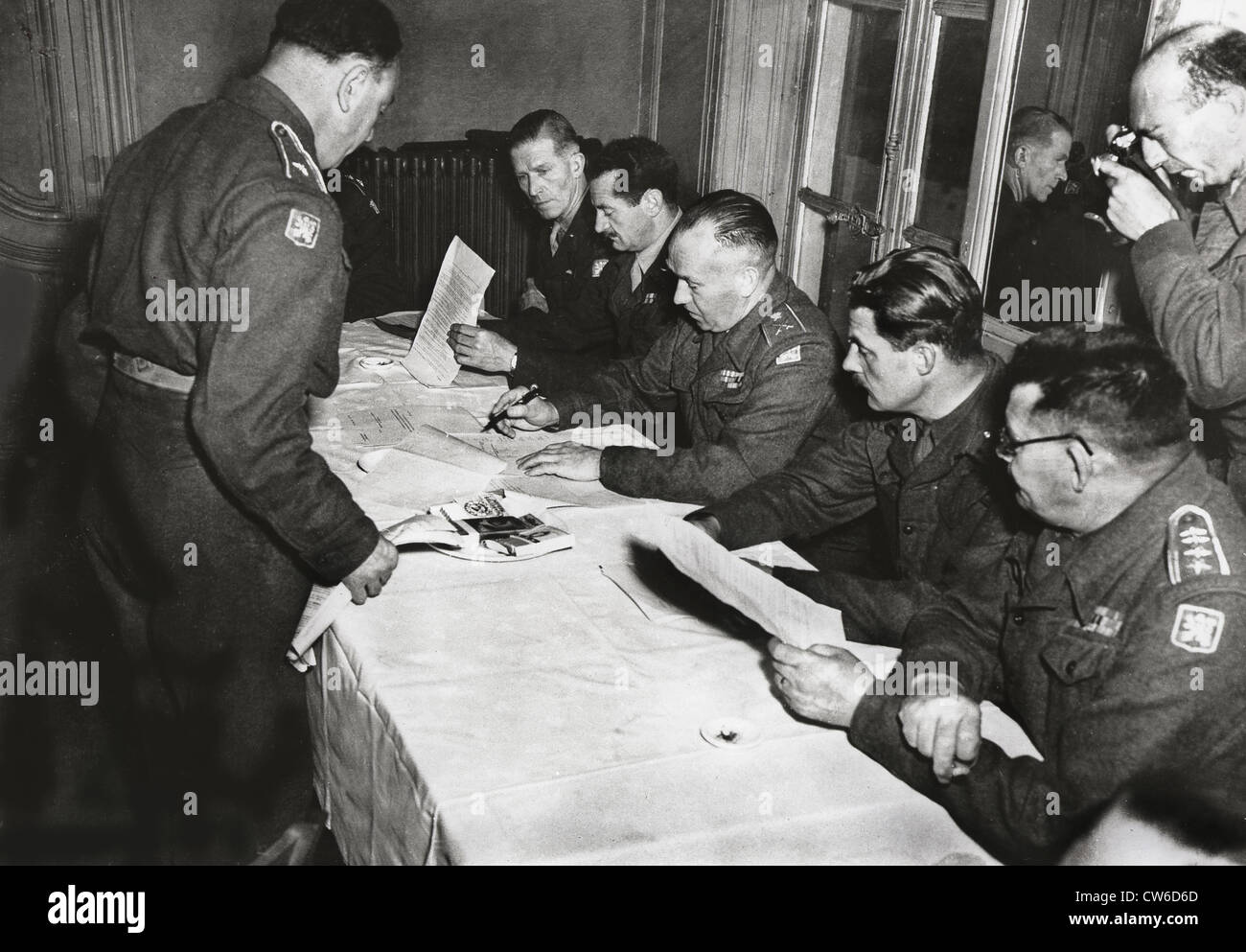 Germans surrender at Dunkirk (France) May 9, 1945 Stock Photo - Alamy