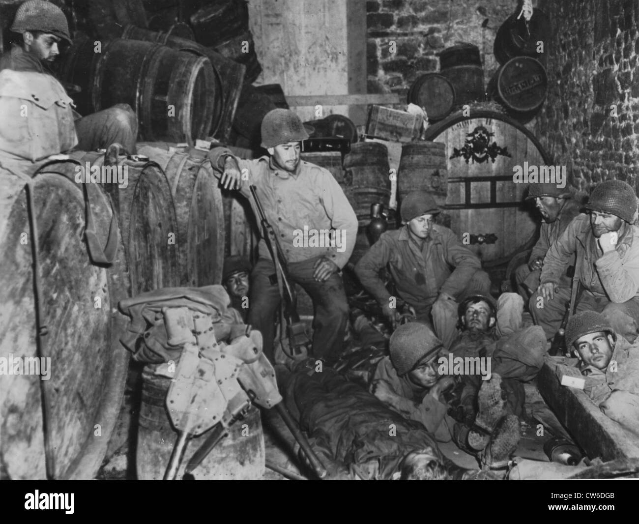 Exhausted soldiers hi-res stock photography and images - Alamy