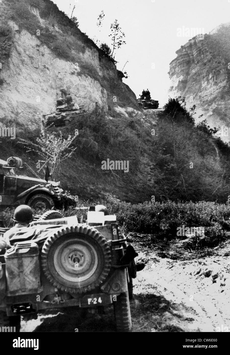 April 1945 italy hi-res stock photography and images - Alamy
