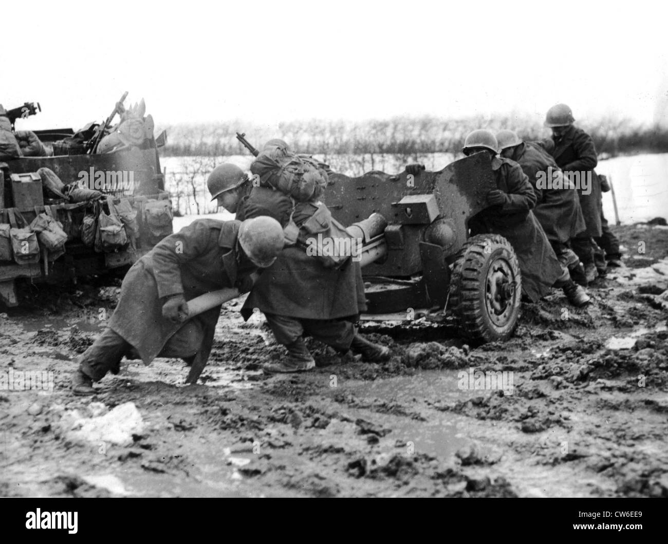 Anti tank gun hi-res stock photography and images - Alamy