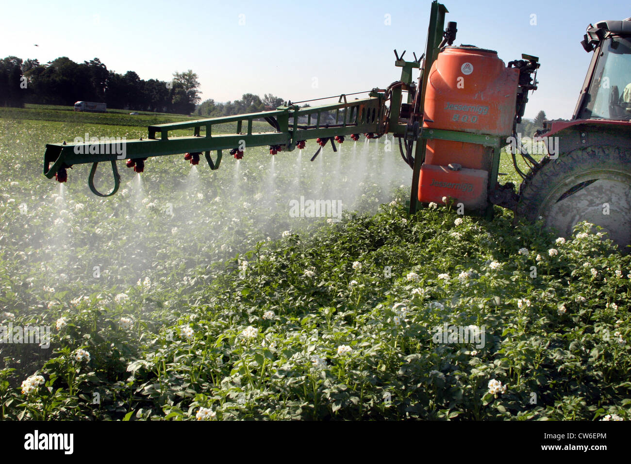 Pesticide spraying machines hi-res stock photography and images - Alamy