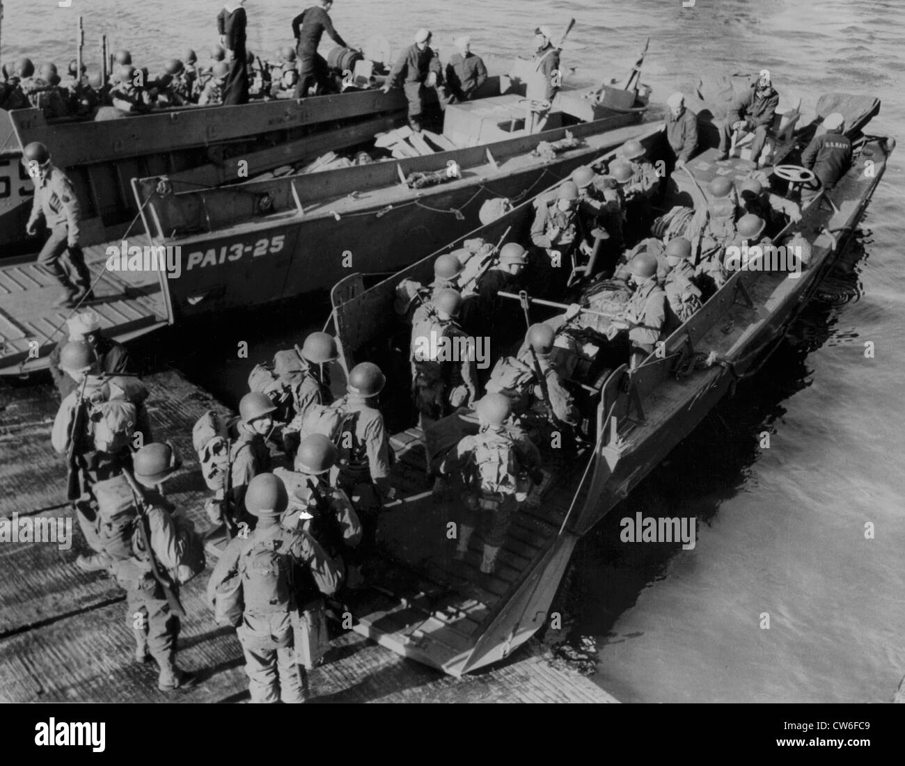 Wwii Landing Craft Stock Photos & Wwii Landing Craft Stock Images - Alamy