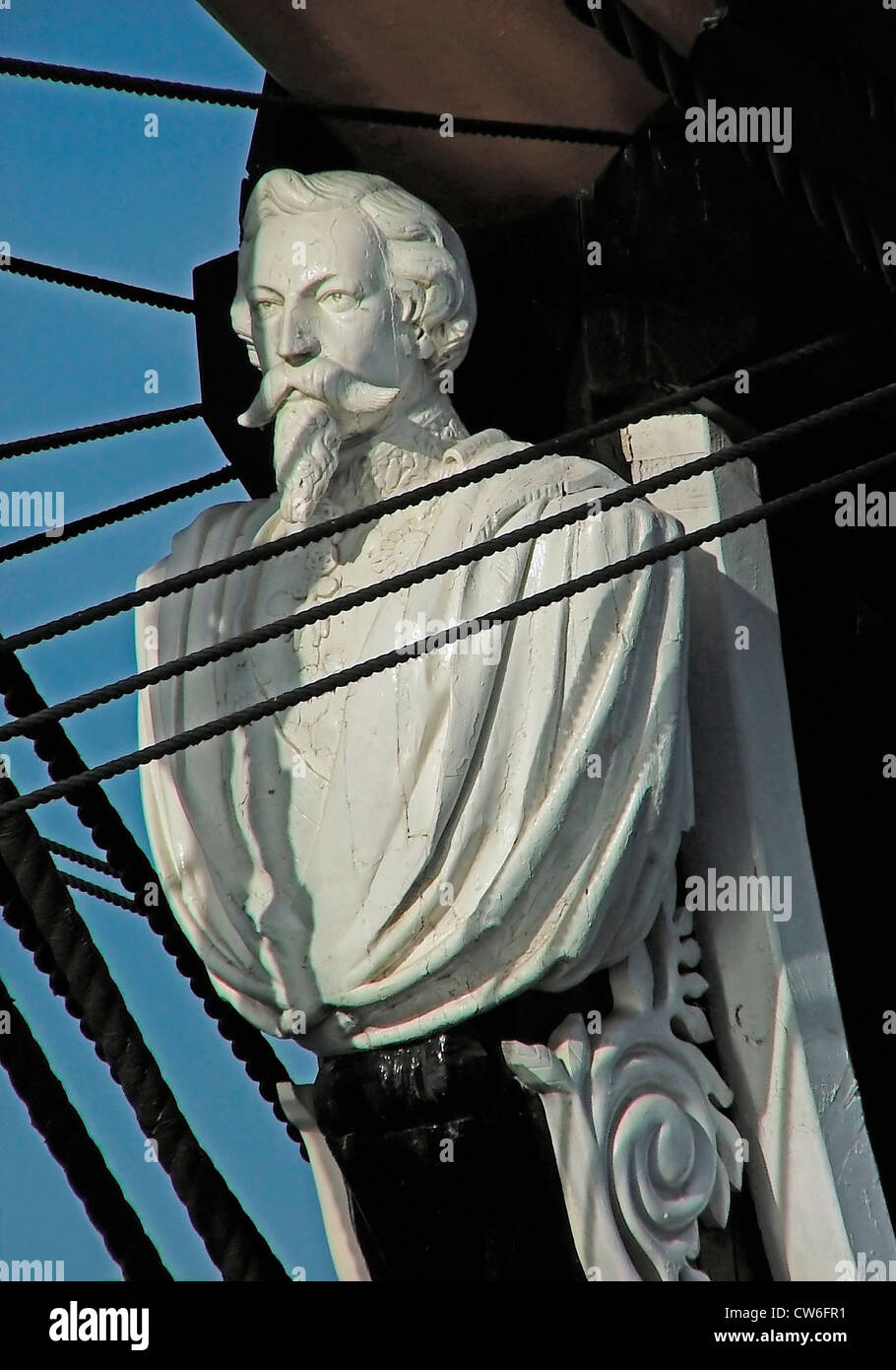 Carved figurehead on bow ship hi-res stock photography and images - Alamy