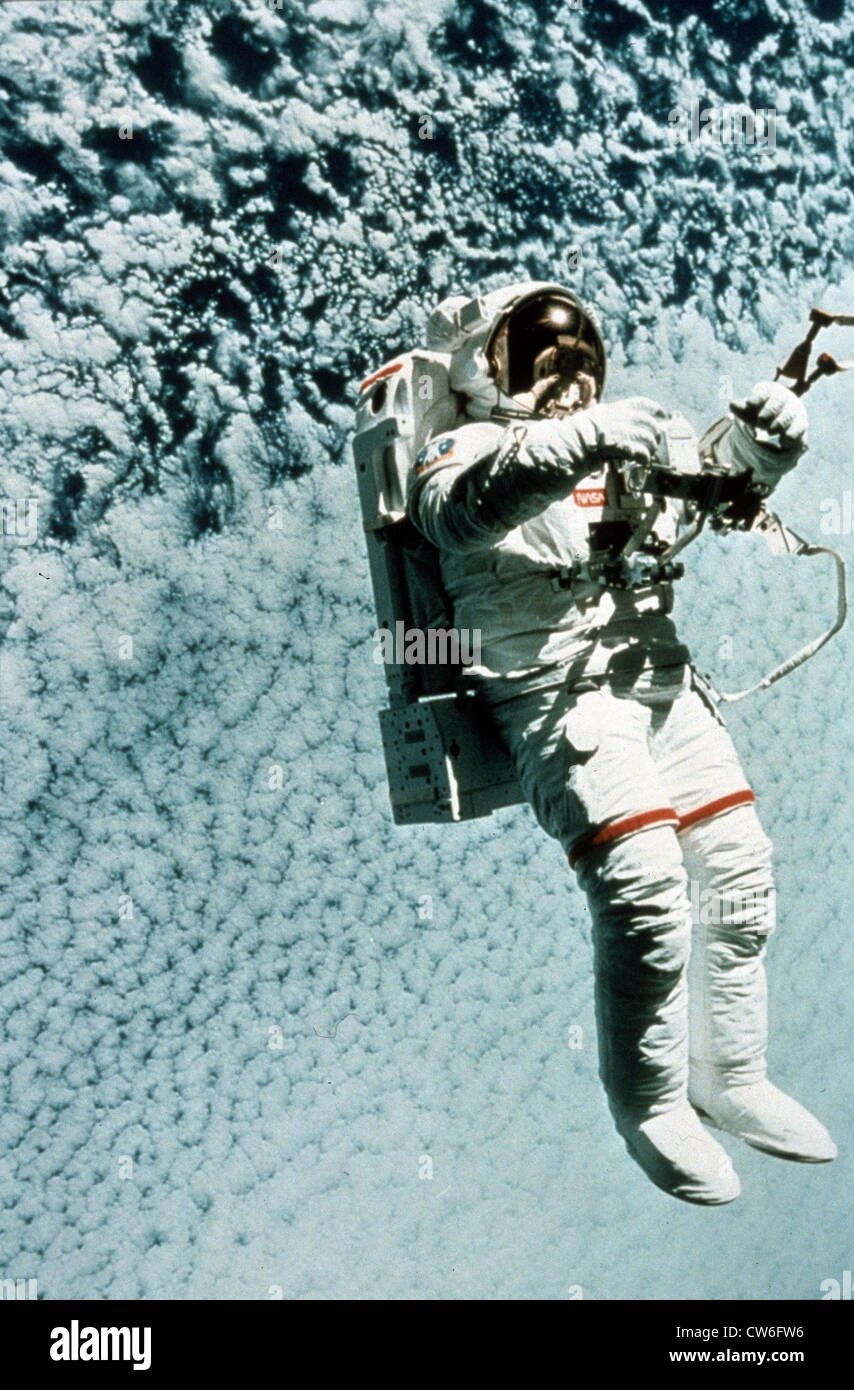 Astronaut of STS 64 mission floats freely (September 16, 1994 Stock ...