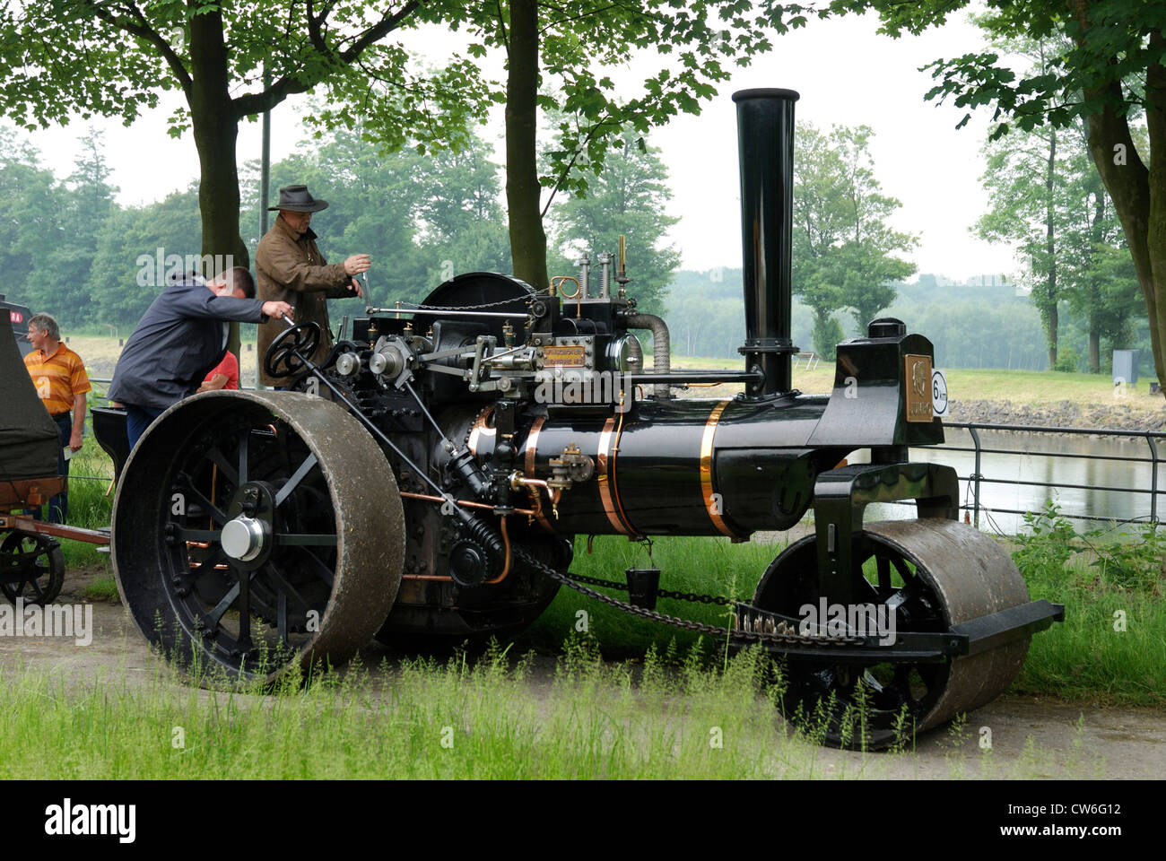 Vintage steamroller hi-res stock photography and images - Alamy