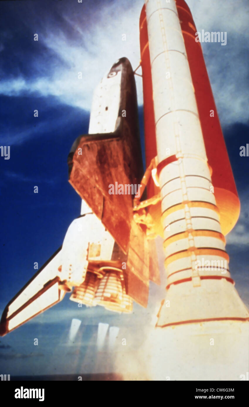 Sts 4 hi-res stock photography and images - Alamy