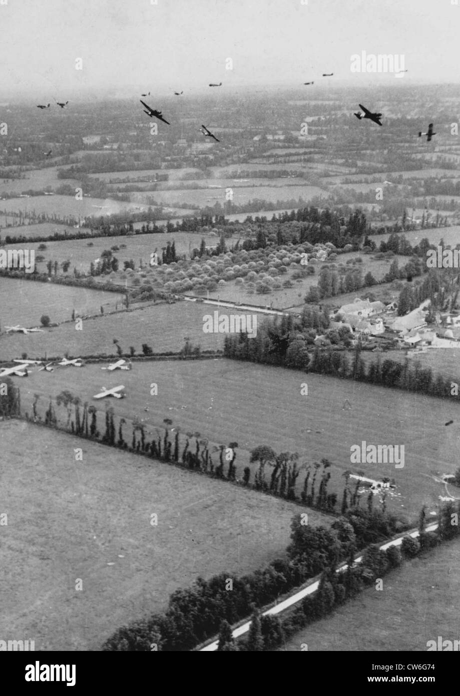 Air force planes Black and White Stock Photos & Images - Alamy