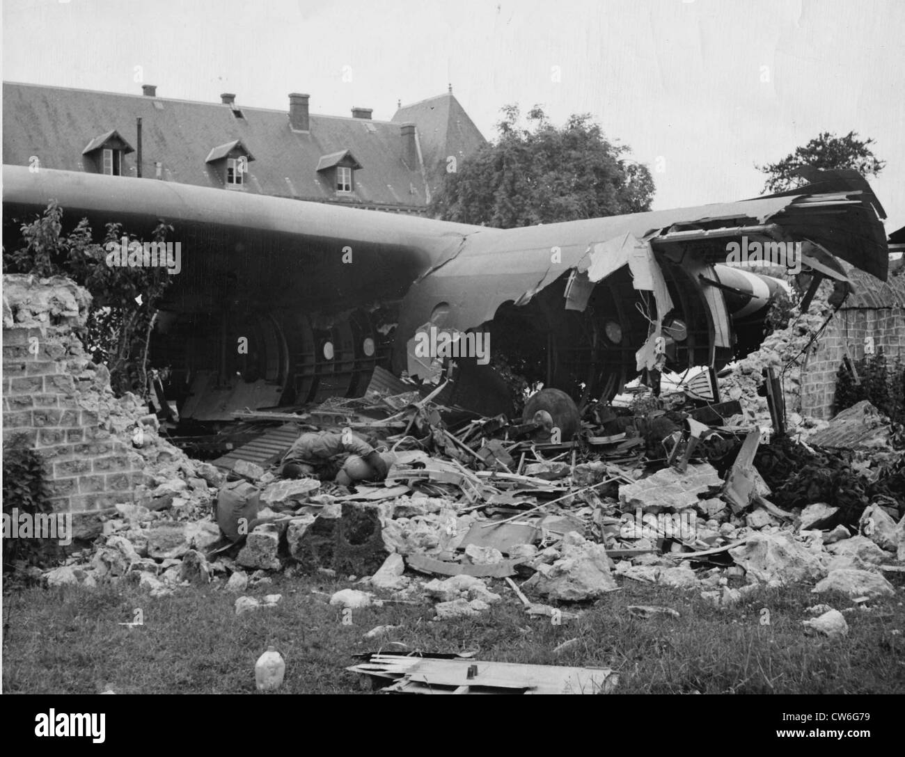 Crashed plane at sainte mere eglise hi-res stock photography and images ...