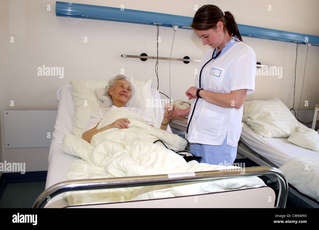 Geriatric care hi-res stock photography and images - Alamy