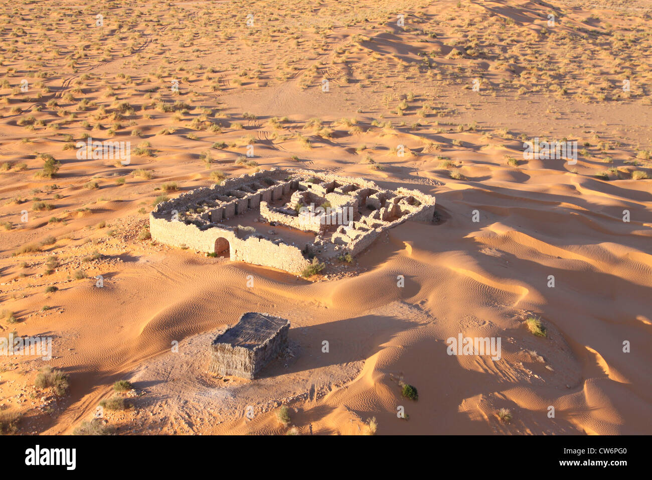 Ksar ghilane hi-res stock photography and images - Alamy