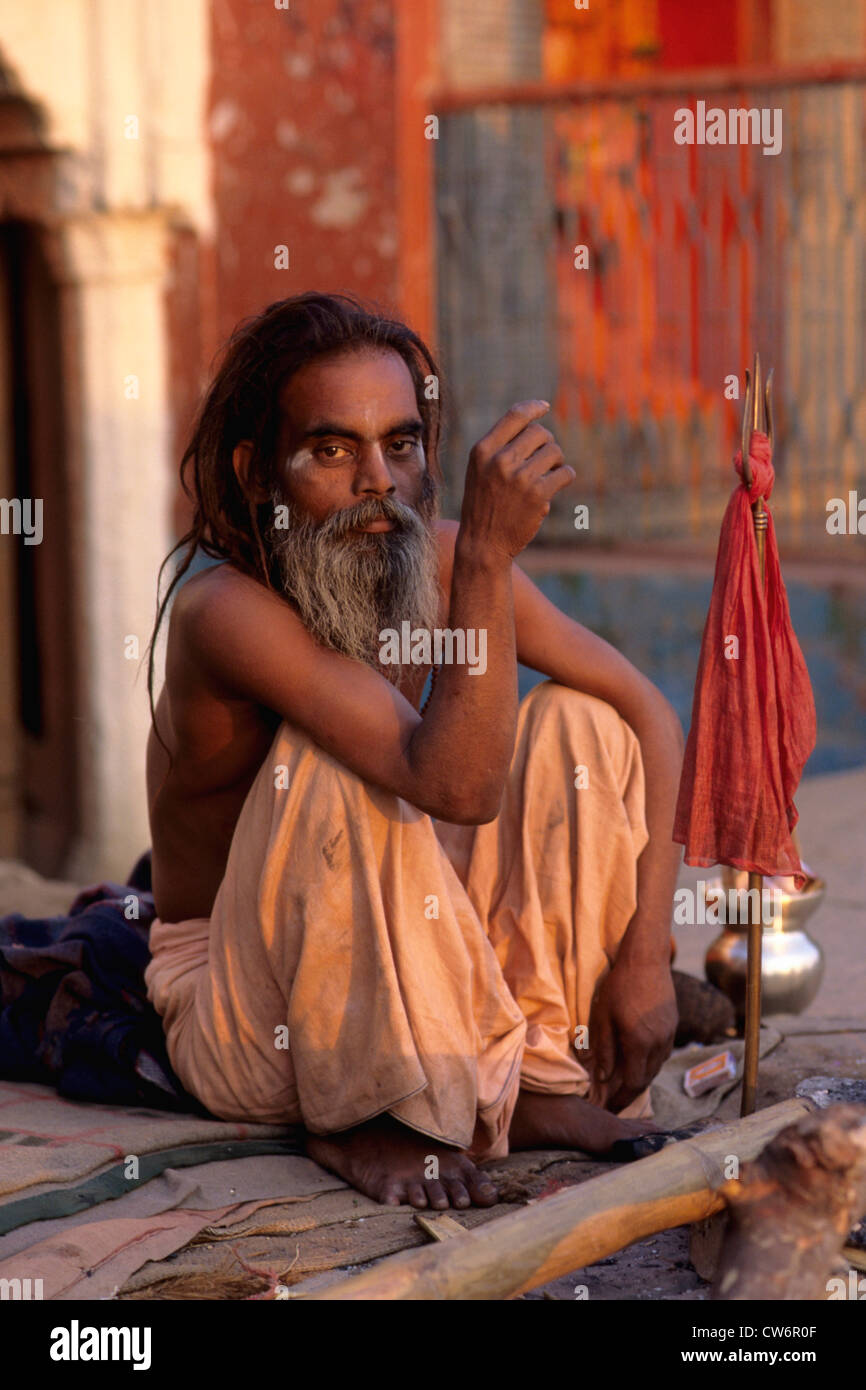 India holy man Stock Photo - Alamy