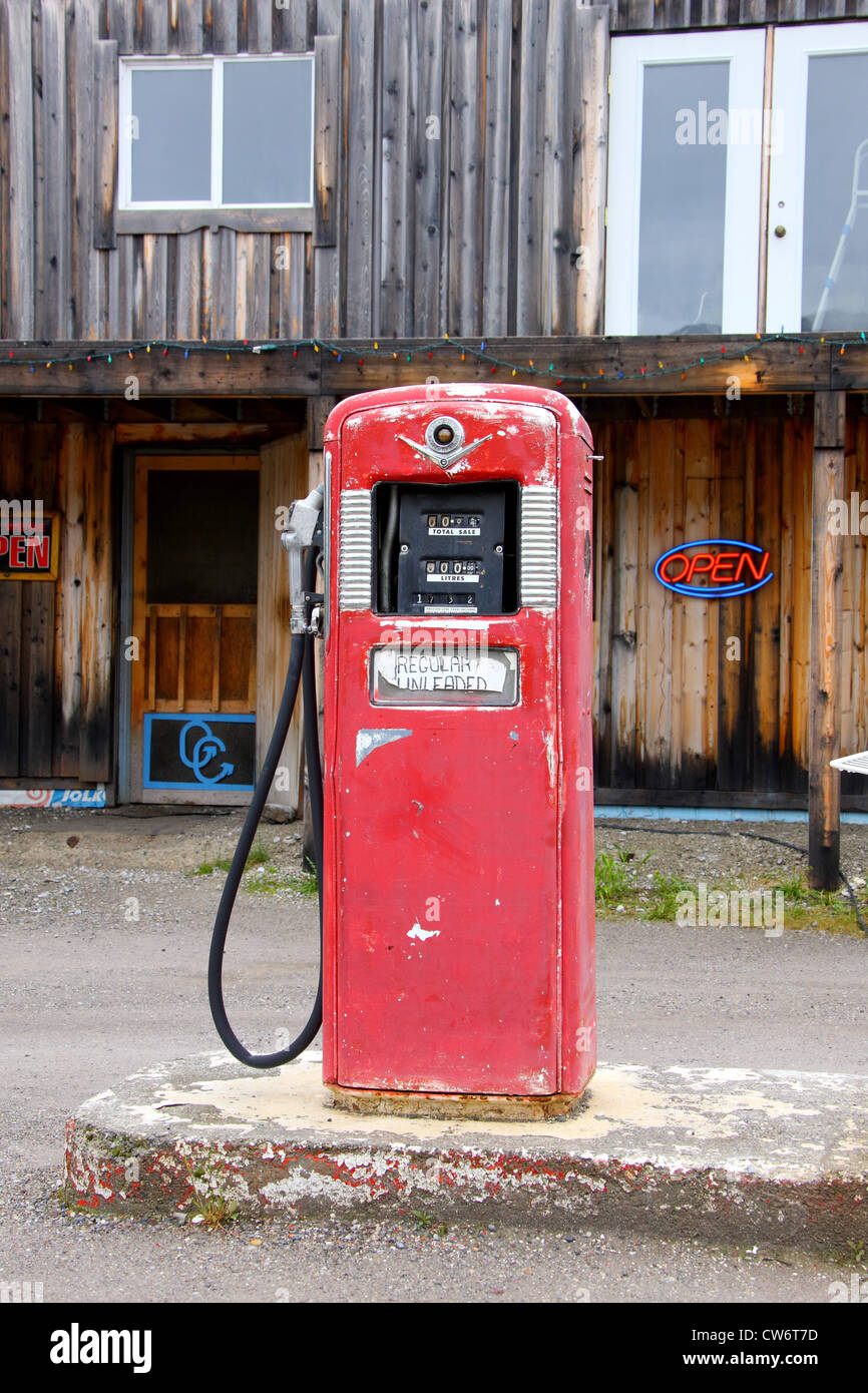 Filling station america hi-res stock photography and images - Alamy